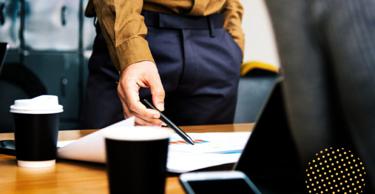 Autoavaliação profissional: benefícios, importância e como fazer!